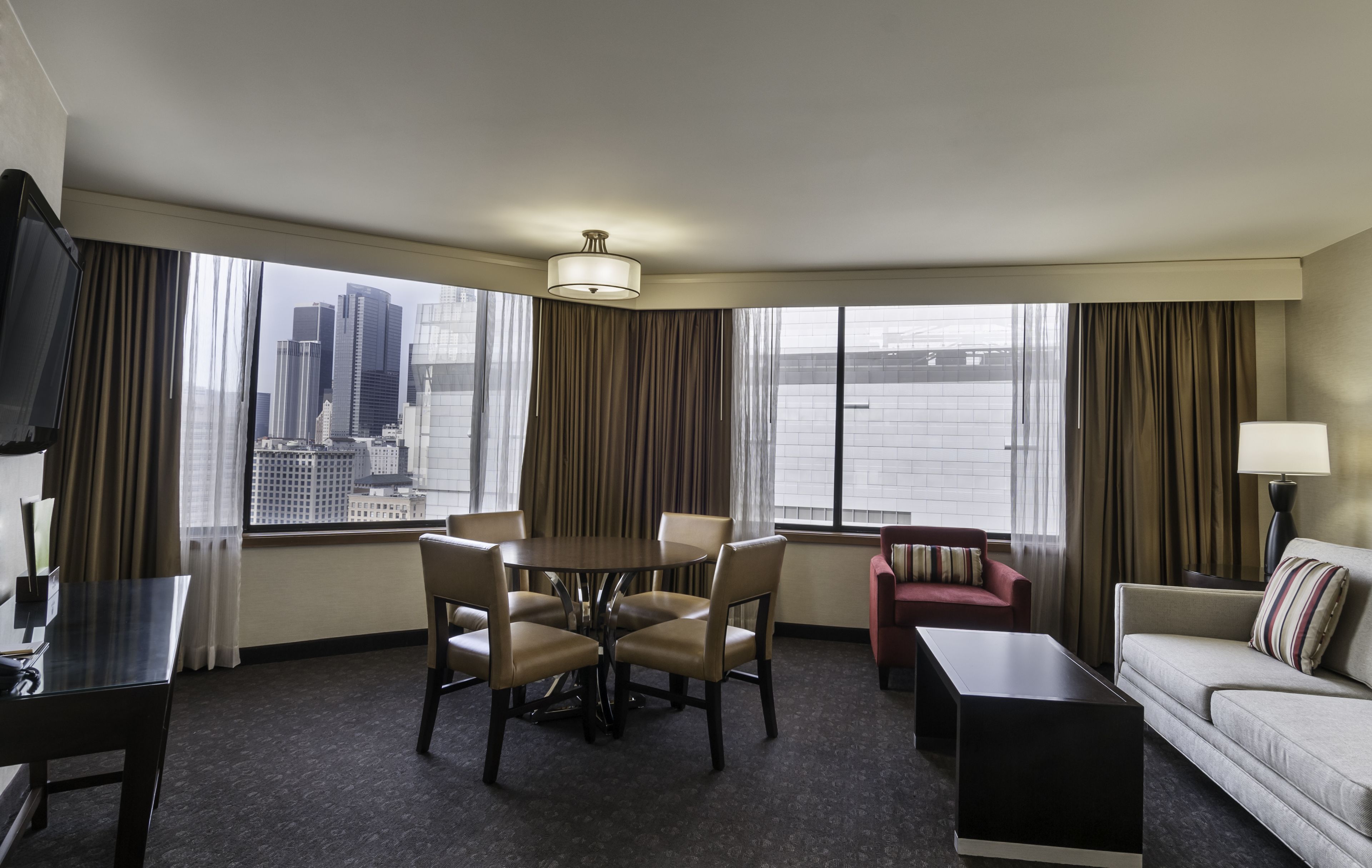 DoubleTree by Hilton Hotel Los Angeles Downtown Reviews, Deals & Photos ...
