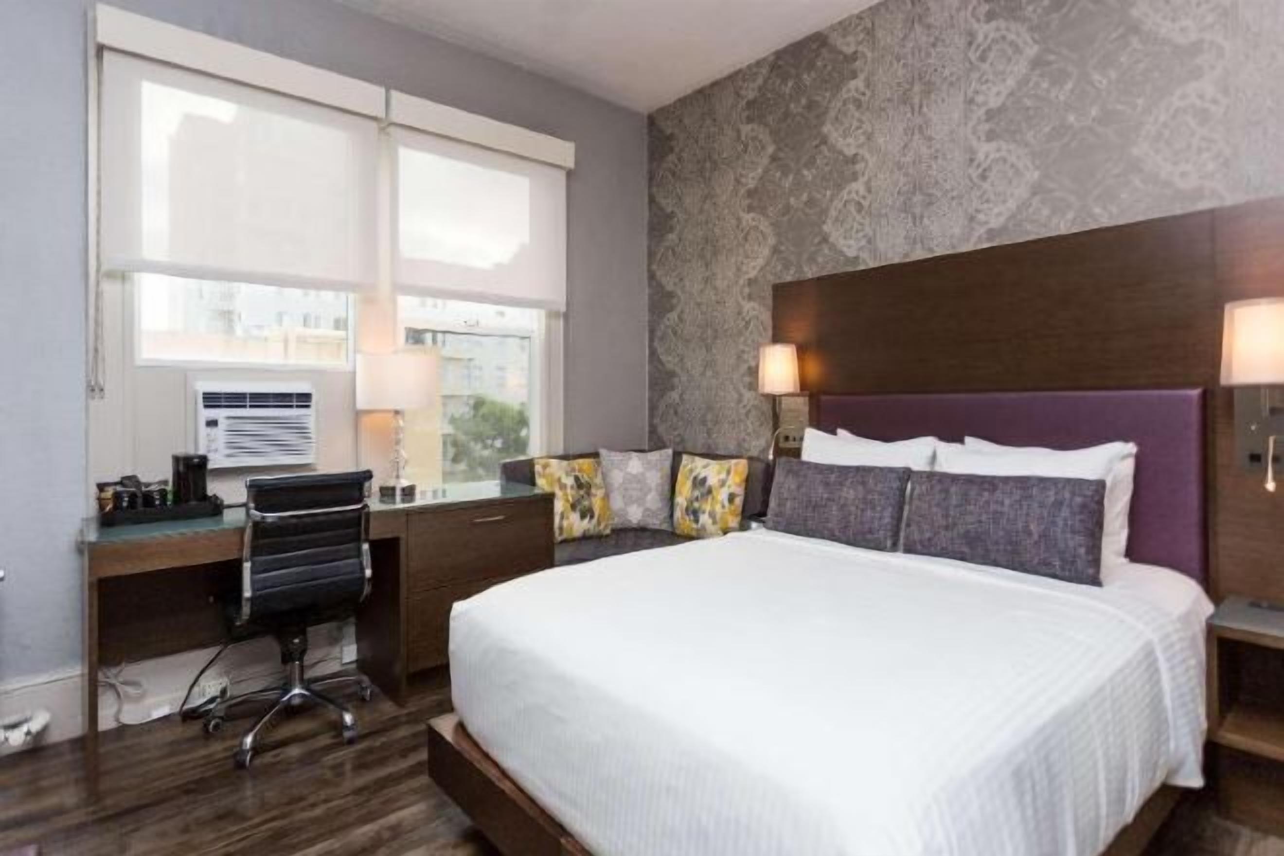 Roupa de alta qualidade, secretária 