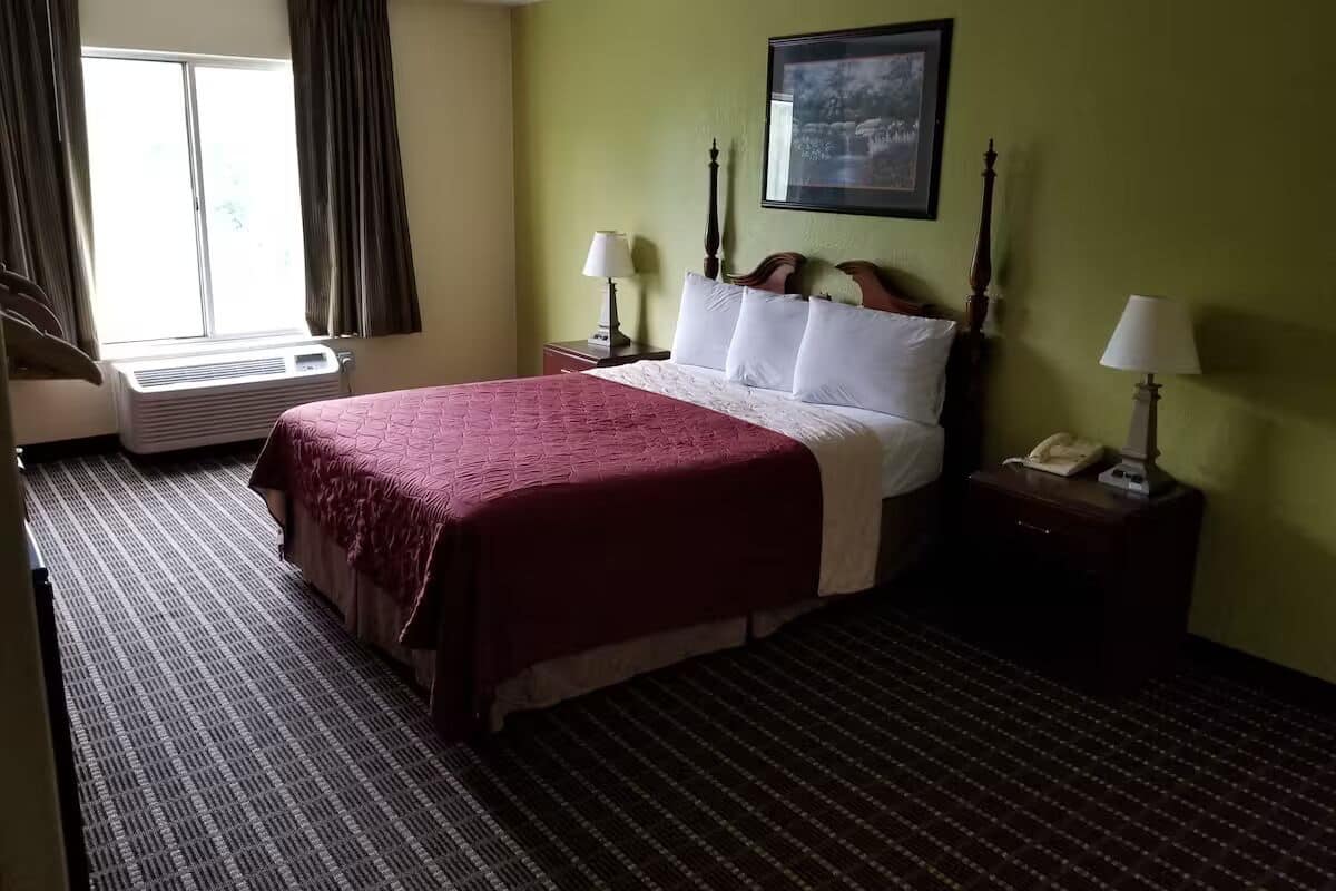 Escrivaninha, espaço de trabalho para notebook