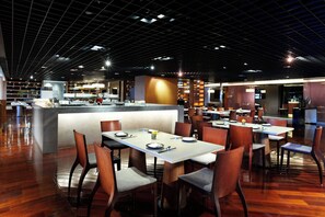 9 restaurantes: opção de café da manhã, almoço e jantar