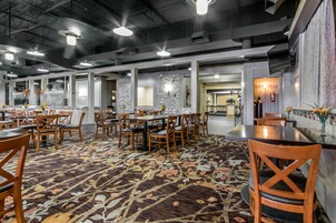 Café da manhã continental todos os dias mediante uma taxa