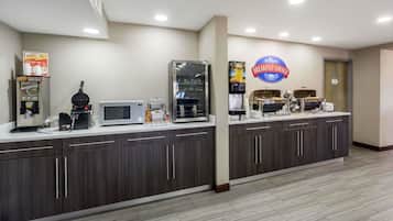 Café da manhã continental grátis todos os dias