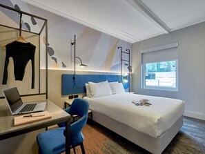 Quarto standard, 1 cama de casal, acessível | Roupas de cama premium, cofres nos quartos, escrivaninha