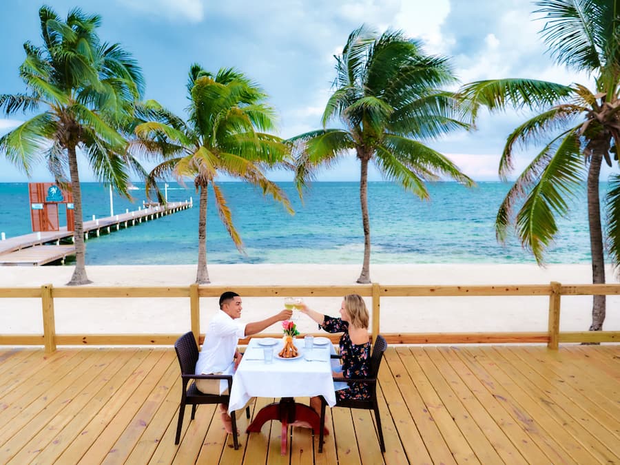 Na praia, toalhas de praia