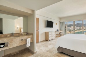 Deluxe Room King | Cofre no quarto, secretária adequada para computadores portáteis 