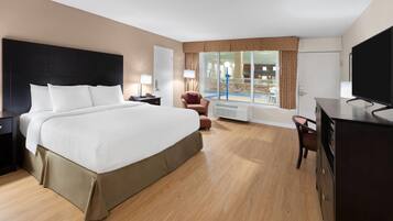 1 quarto, secretária, secretária adequada para computadores portáteis