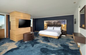 Suíte júnior, 1 cama King, vista para o rio | Roupas de cama premium, edredons de pluma, frigobar, cofres nos quartos