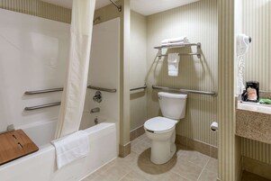 Ferro/tábua de engomar, Wi-fi grátis, roupa de cama fornecida 