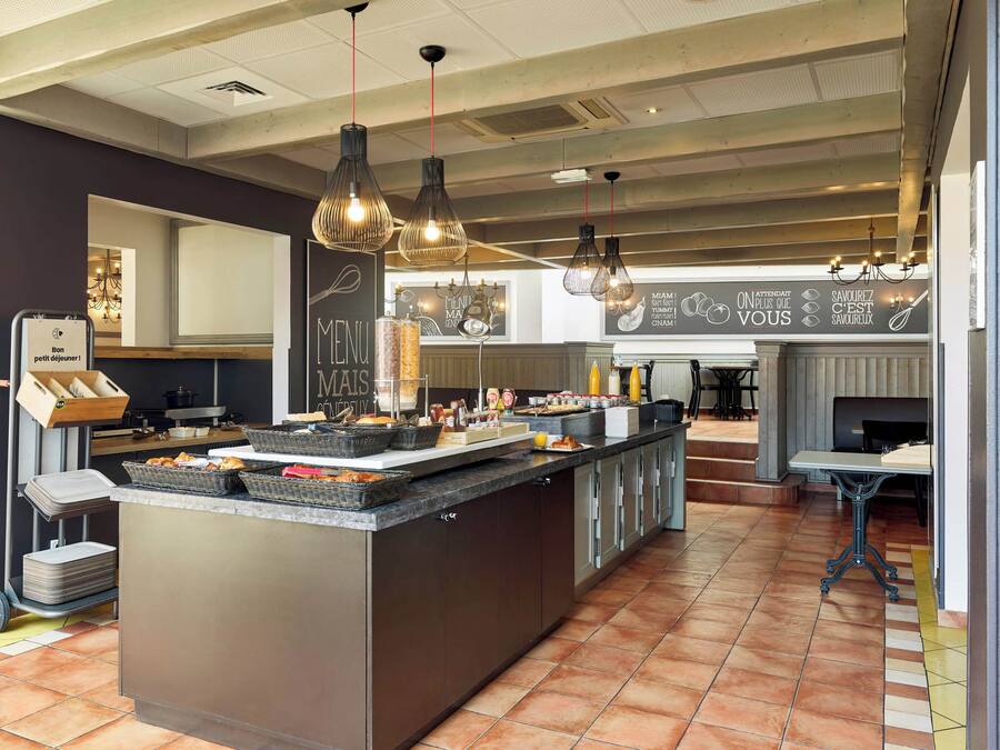 Café da manhã com buffet todos os dias mediante uma taxa