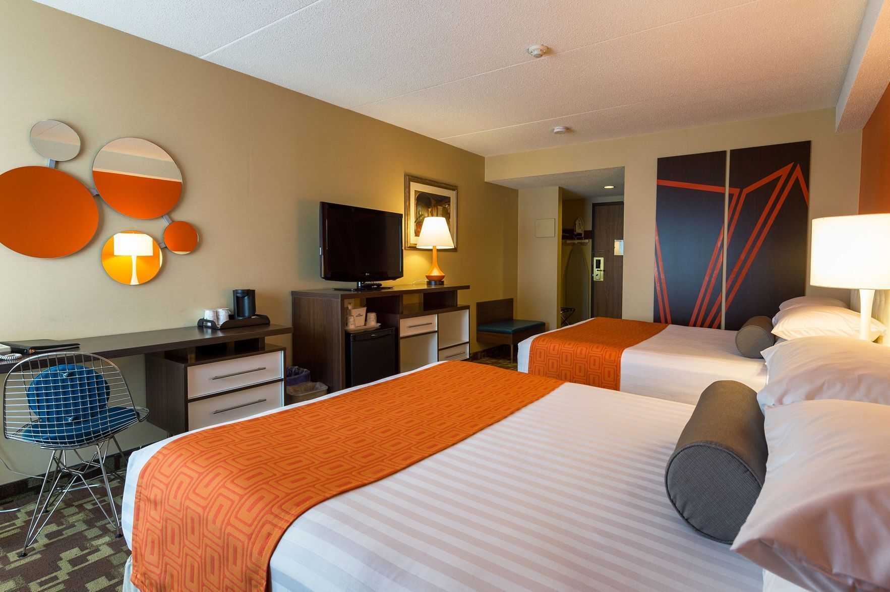 Roupa de alta qualidade, cofre com capacidade para portátil, secretária 