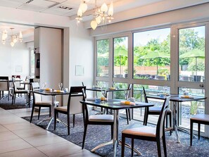 Pequenos-almoços, almoços e jantares servidos 