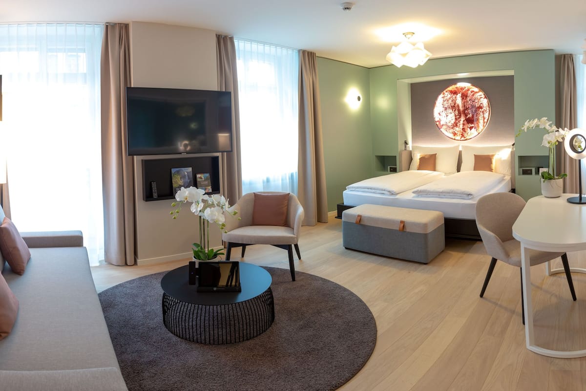 Family Room Large | Roupa hipoalergénica, minibar grátis, cofre no quarto, secretária 
