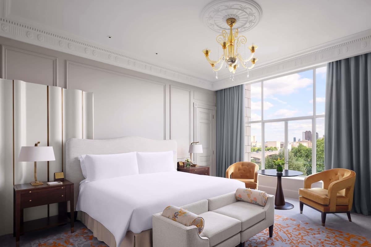 Suíte estúdio júnior, 1 cama King, vista para o rio | 1 quarto, roupas de cama premium, edredons de pluma, frigobar