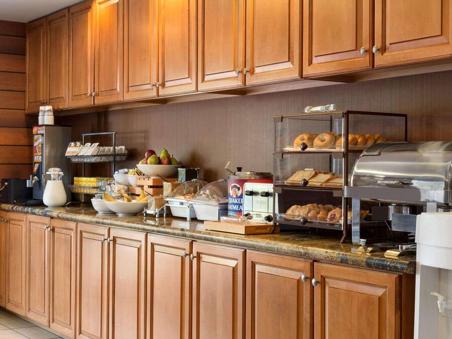 Pequeno-almoço tipo buffet diário incluído