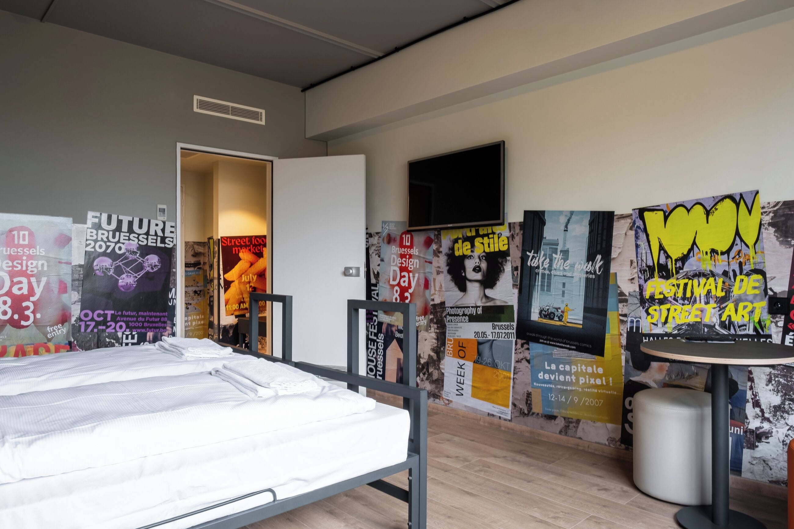 Cortinas blackout, Wi-Fi de cortesia, roupa de cama