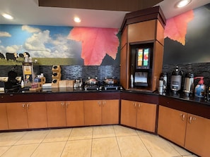 Pequeno-almoço tipo buffet diário incluído 