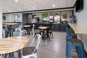 Café da manhã continental grátis todos os dias