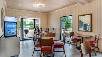 Pequeno-almoço tipo buffet incluído