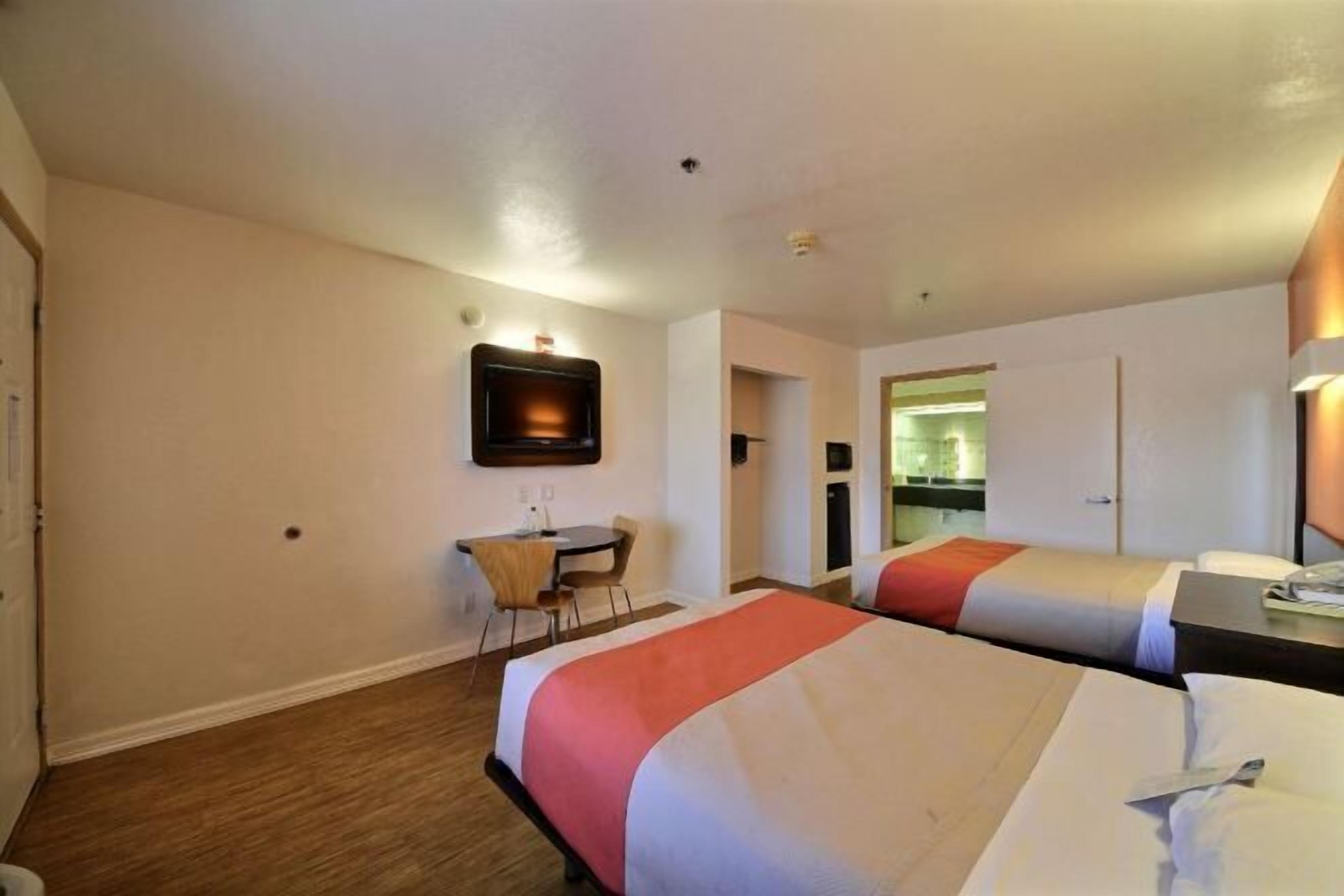 Wi-fi grátis, roupa de cama fornecida 