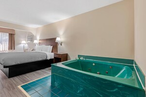 Ferro/tábua de engomar, Wi-fi grátis, roupa de cama fornecida 