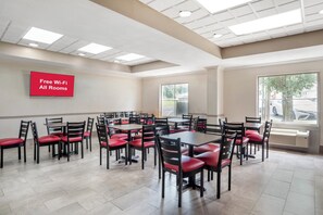 Pequeno-almoço continental diário incluído 