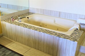 Banheira de hidromassagem privativa