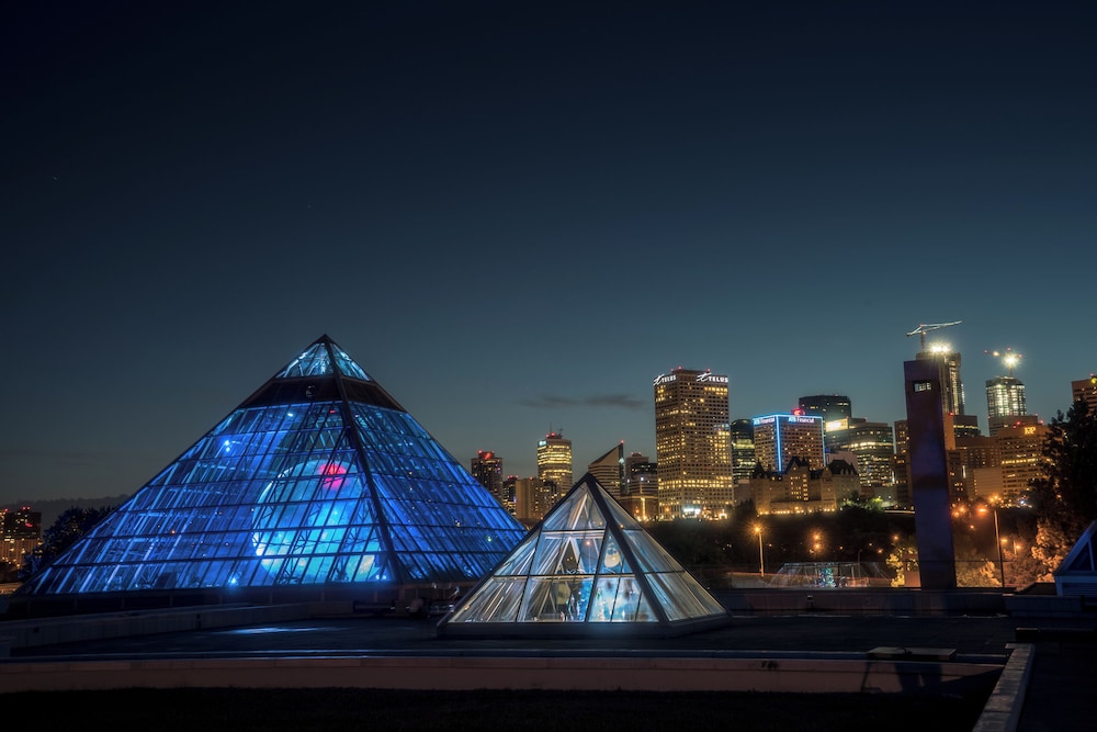 Delta Hotels Edmonton Centre Suites - reviews,open hours,photo spots ...