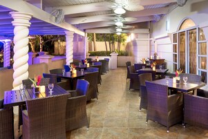 Pequenos-almoços e jantares servidos 