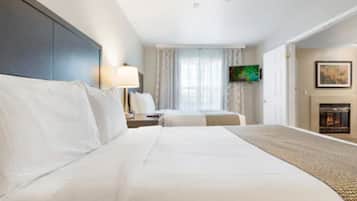 Suíte com design assinado, várias camas, cozinha | 1 quarto, roupas de cama premium, camas com colchões pillow-top