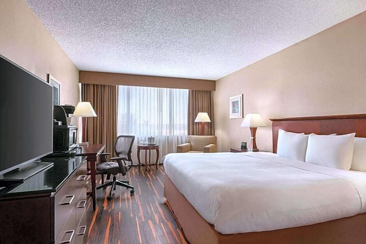 Wyndham Tulsa Reviews, Deals & Photos 2023 - Expedia
