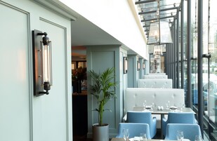 Pequenos-almoços, almoços, jantares servidos, cozinha irlandesa 