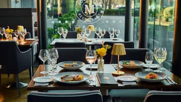 Café da manhã, almoço e jantar; culinária irlandesa