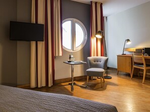 Quarto Privilege, Quarto, 1 cama de casal | Roupa de alta qualidade, camas de colchão pillowtop, cofre no quarto 