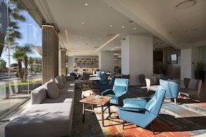 Radisson Blu Hotel, Nice in Nice: Reviews, Deals, and Hotel Rooms on ...