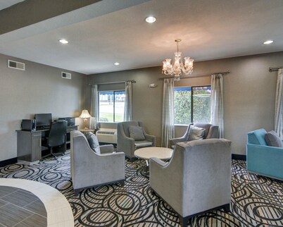 Quality Inn & Suites