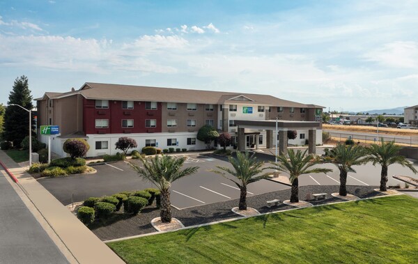 Holiday Inn Express Redding North By Ihg - Redding, CA