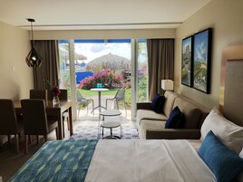 Suite-Estúdio | Cofre no quarto, secretária, cortinas/cortinados opacos 