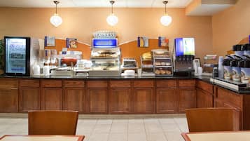 Pequeno-almoço tipo buffet diário incluído