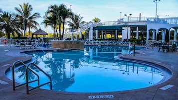 Piscina externa