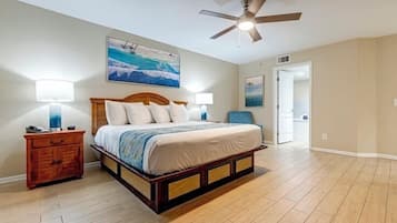 Apartamento, 2 quartos, de frente para o oceano | Cofres nos quartos, ferros/tábuas de passar roupa, berços grátis