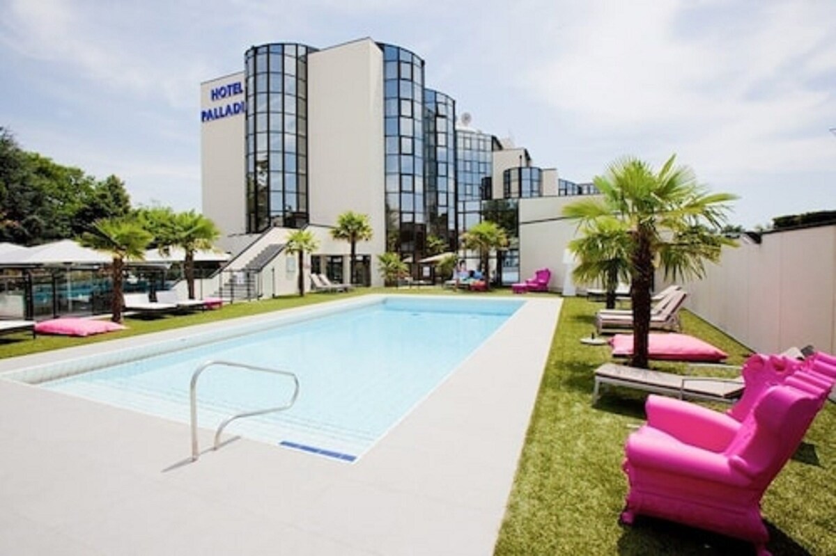 Palladia Hotel Reviews, Deals & Photos 2023 - Expedia