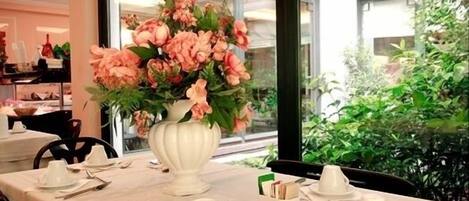 Café da manhã grátis