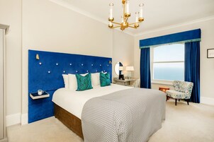 Quarto Privilege, Quarto Duplo Premium, 1 cama de casal, vista para o mar | Cofre no quarto, secretária, ferro/tábua de engomar, Wi-fi grátis 
