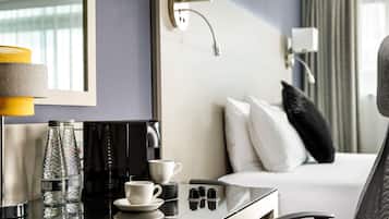 Suite Superior, 1 cama de casal | Cofre no quarto, secretária, ferro/tábua de engomar, Wi-fi grátis