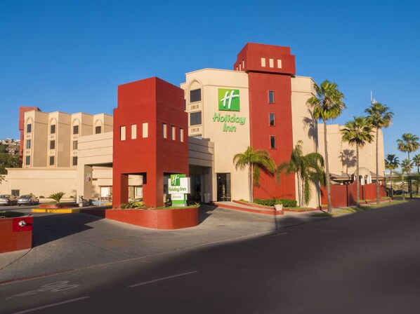 Holiday Inn Tijuana Zona Rio, an IHG Hotel en Tijuana, : hoteles en ...