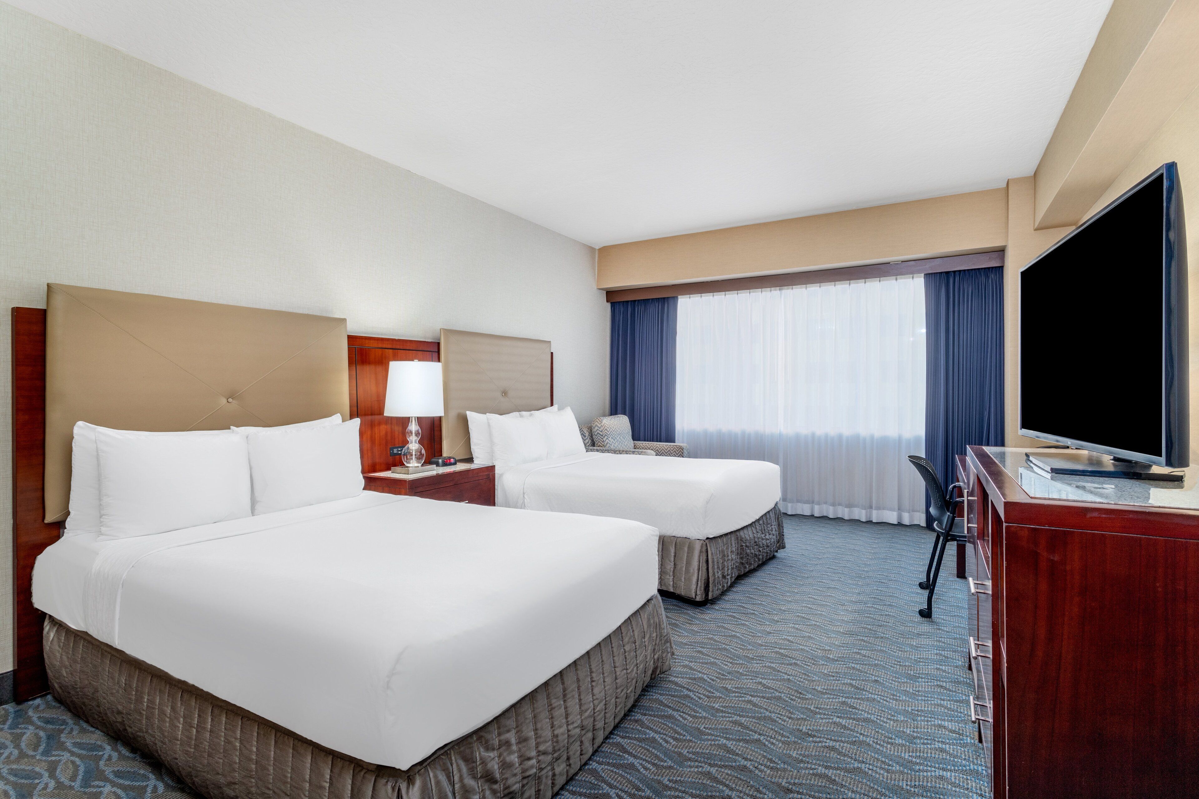 Crowne plaza hotel store