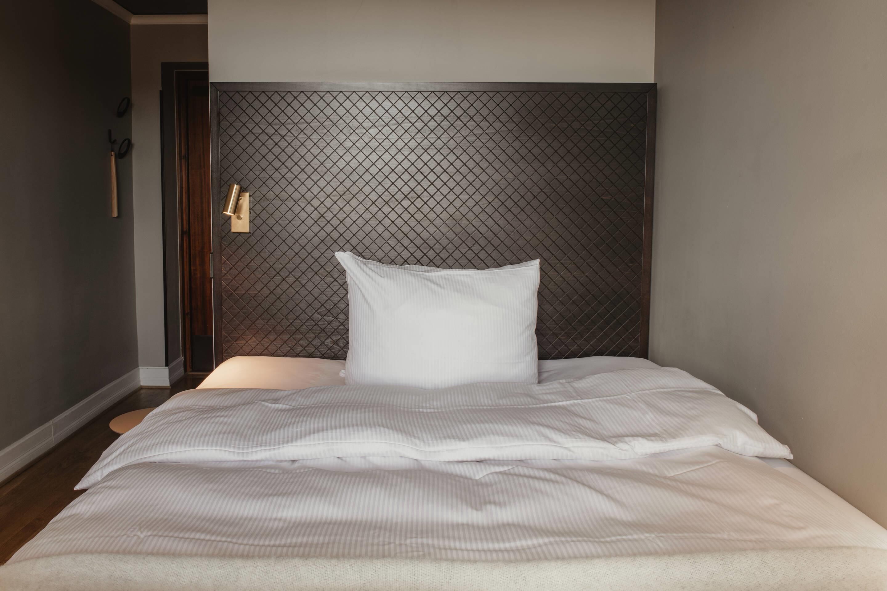 Quarto Individual (Compact) | Ferro/tábua de engomar, Wi-fi grátis, roupa de cama fornecida 