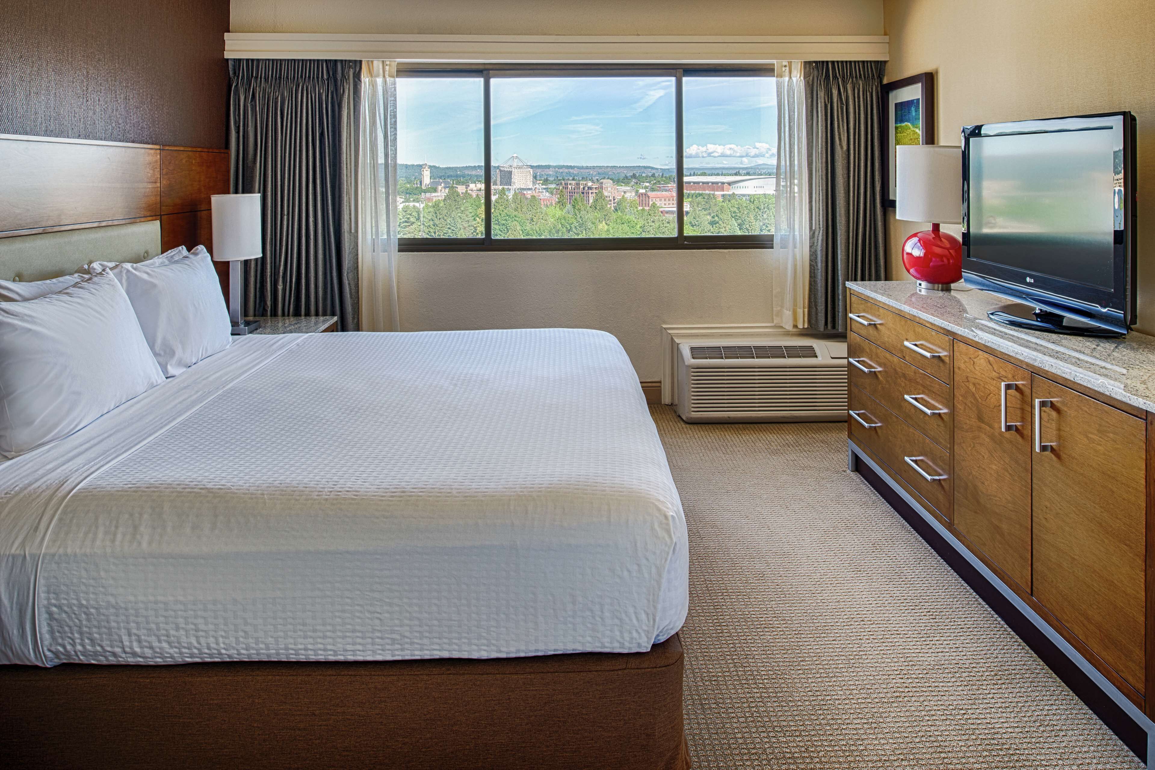 DoubleTree by Hilton Spokane City Center Reviews, Deals & Photos 2023 ...