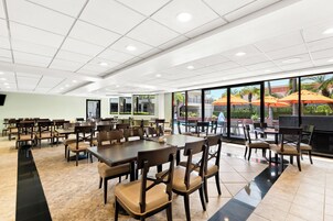 Pequeno-almoço continental diário incluído
