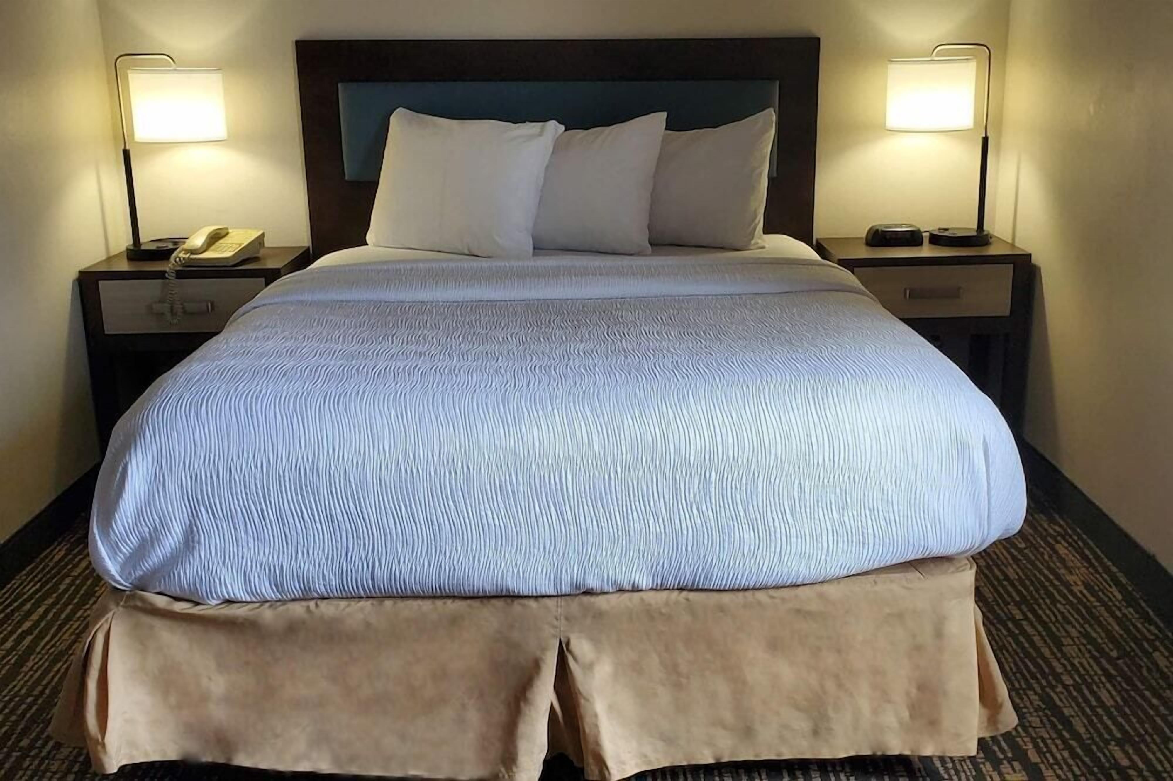 Ferro/tábua de engomar, Wi-fi grátis, roupa de cama fornecida 
